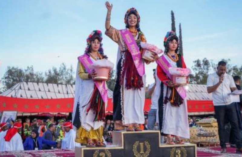Kelâat M’Gouna : Fatima Zahra El Barmaki couronnée Miss Rose 2025 - L ...